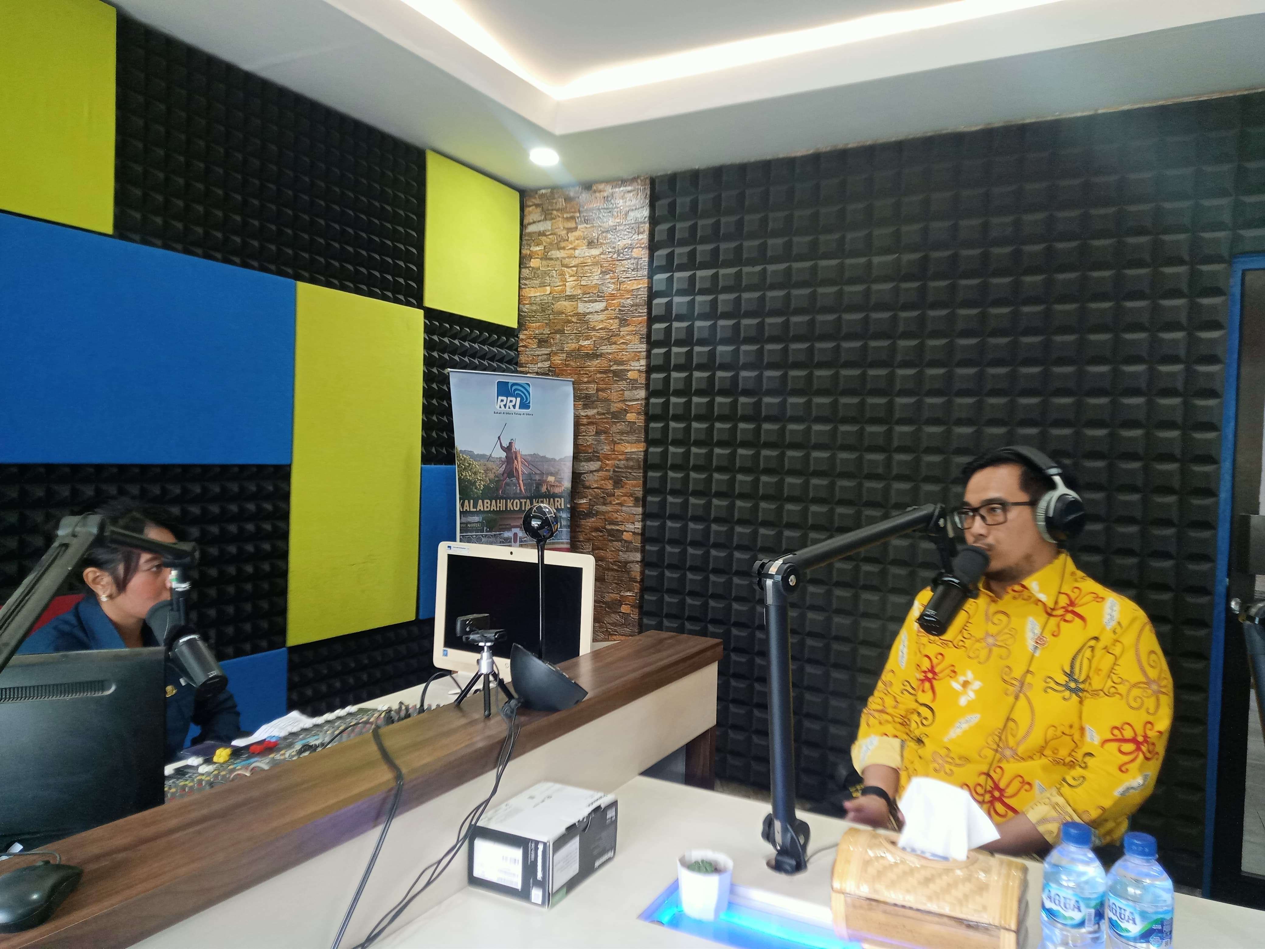 Stafsus Presiden Dorong Literasi Digital bagi UMKM Alor - RRI.co.id