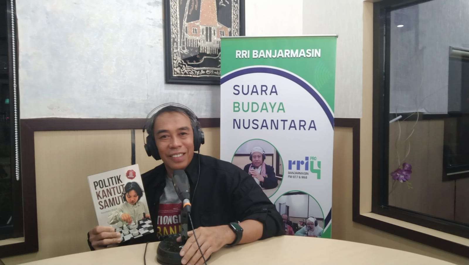 “Kantut Samut”, Paribasa Banjar Tentang Makna Dibalik Cerita - RRI.co.id