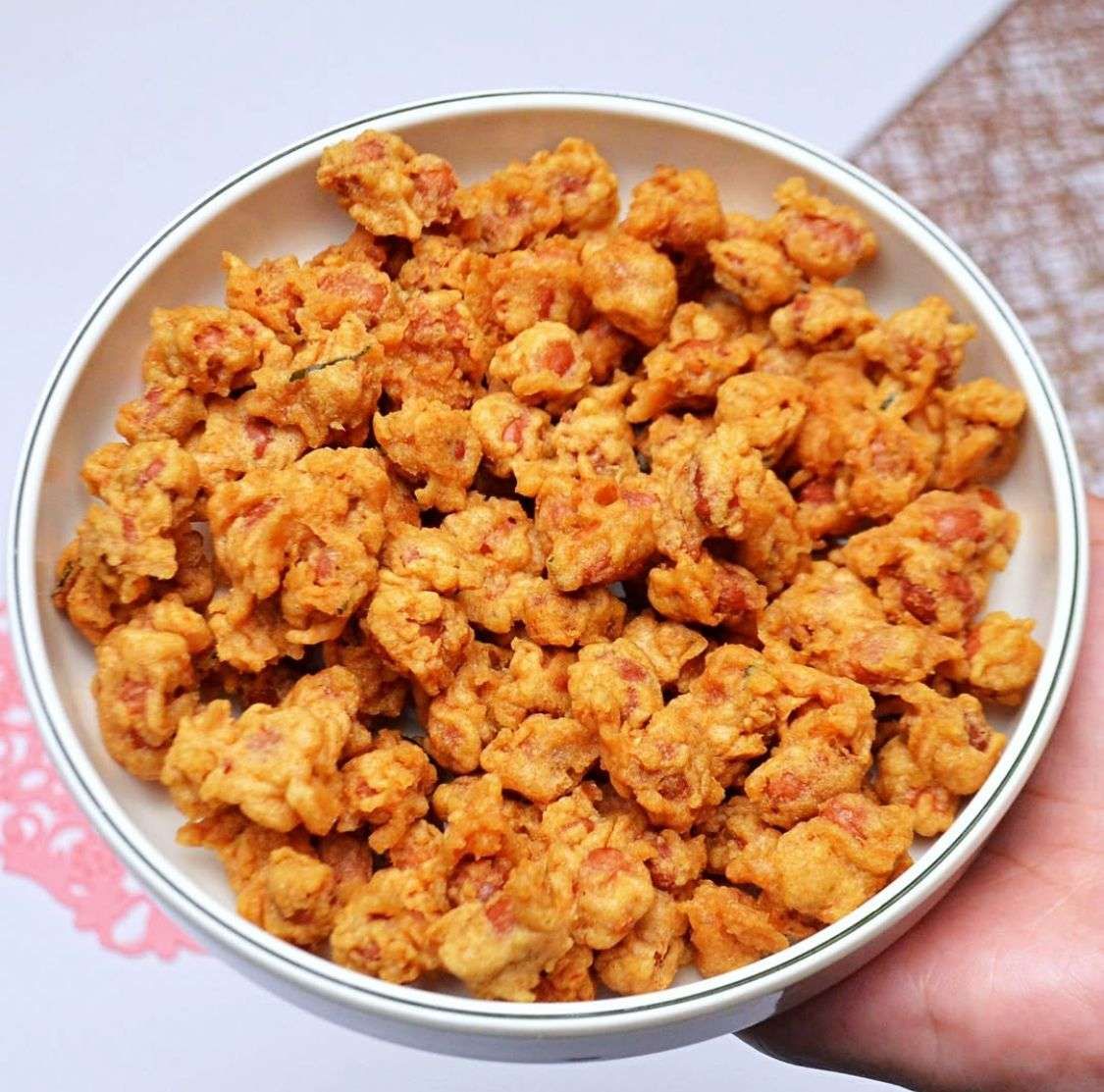 Cara Mudah Membuat Cemilan Lebaran Kacang Tanah Kribo - RRI.co.id
