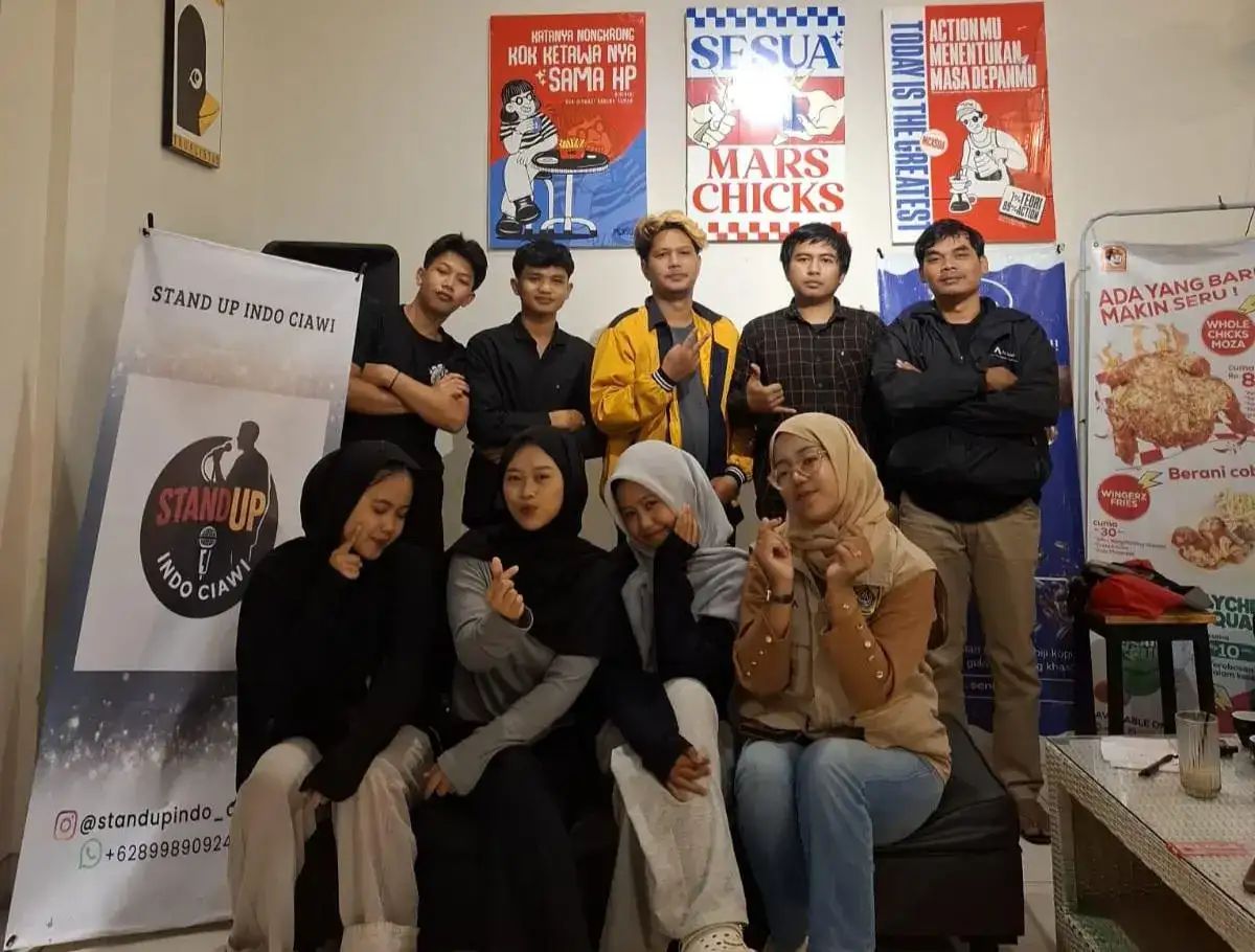 Stand Up Indo Ciawi Wadahi Calon Komika Bogor - RRI.co.id
