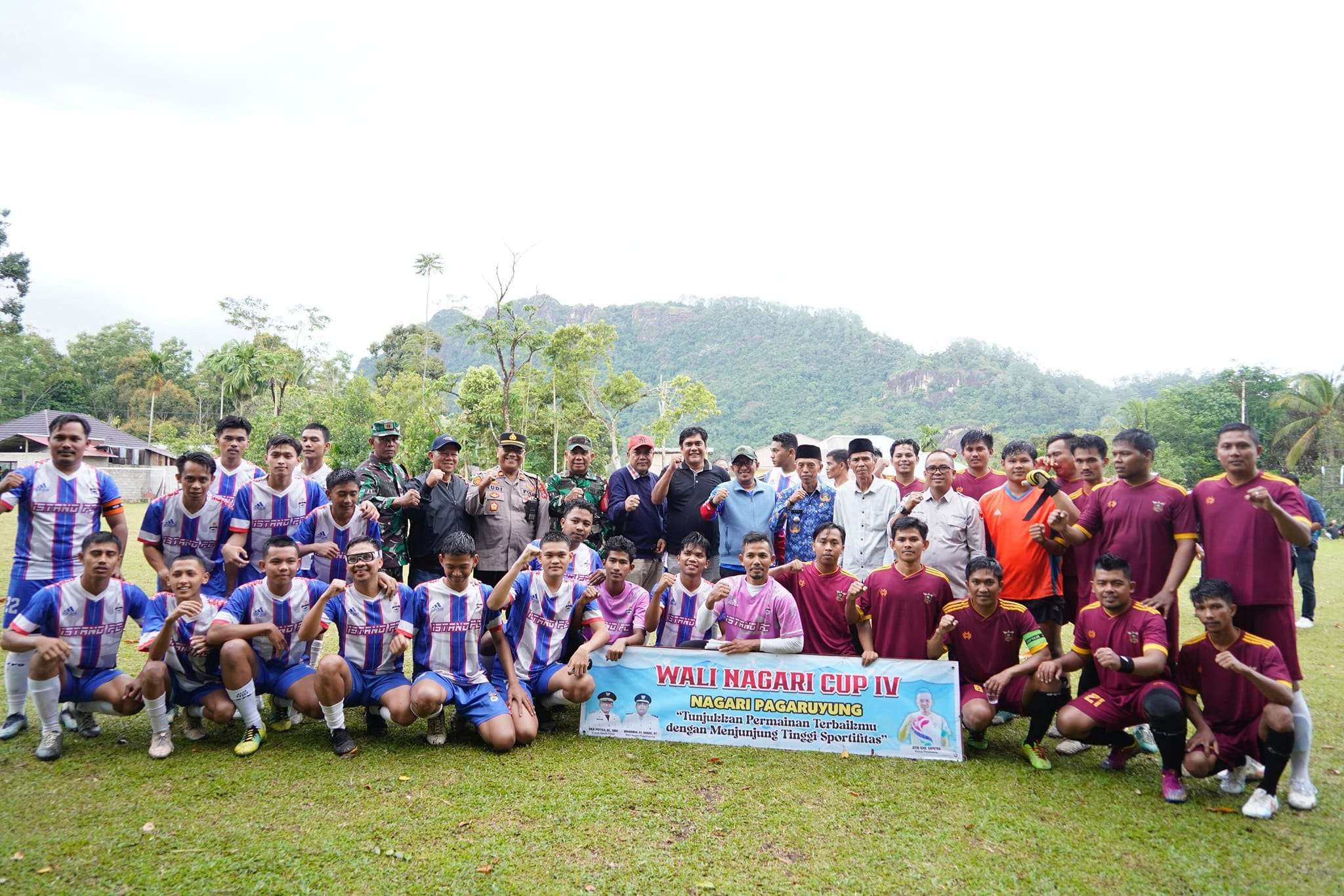 Buka Bola Kaki Cup IV Nagari Pagaruyung, Bupati Eka Putra : Ini Wadah ...