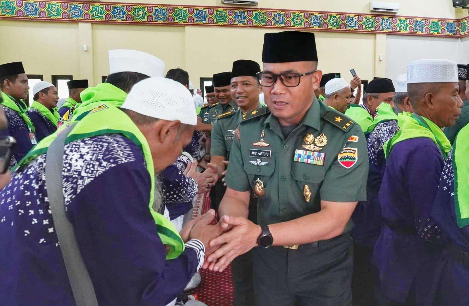 Kasdam I/BB Lepas Jamaah Haji dengan Doa - RRI.co.id