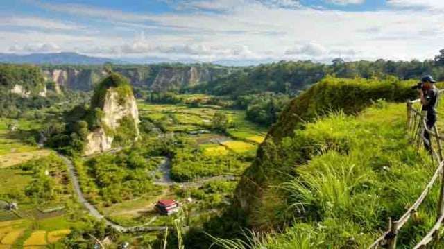 Panorama Puncak Taruko, "Surga Ditengah Keindahan Alam Lainnya" - RRI.co.id