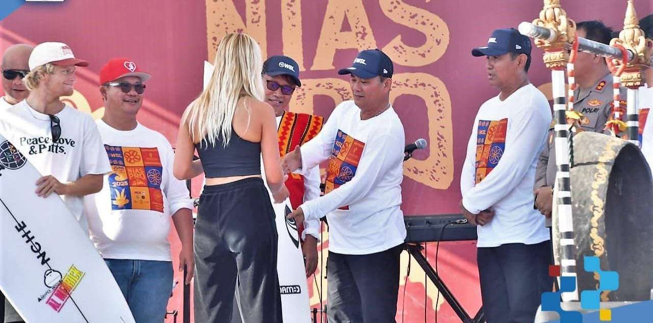 Opening Ceremony Surfing Internasional Nias Pro 2025 - RRI.co.id