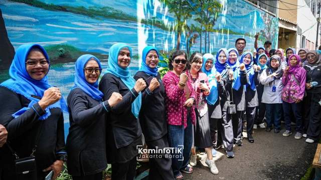 TP PKK Jakarta Barat Gencarkan Program Sedekah Bibit Pohon - RRI.co.id