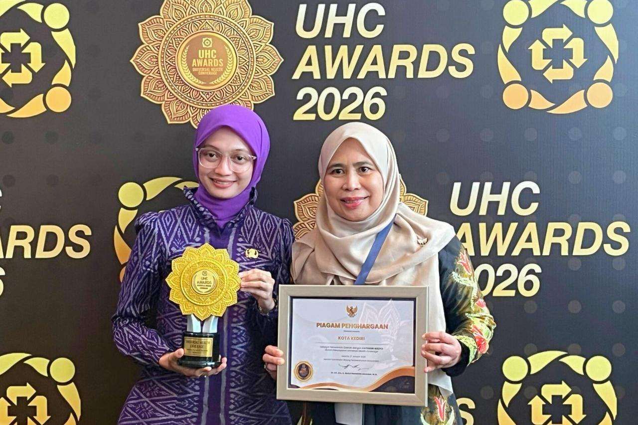 Pemerintah Kota Kediri Dapat Penghargaan UHC Awards 2026 - RRI.co.id
