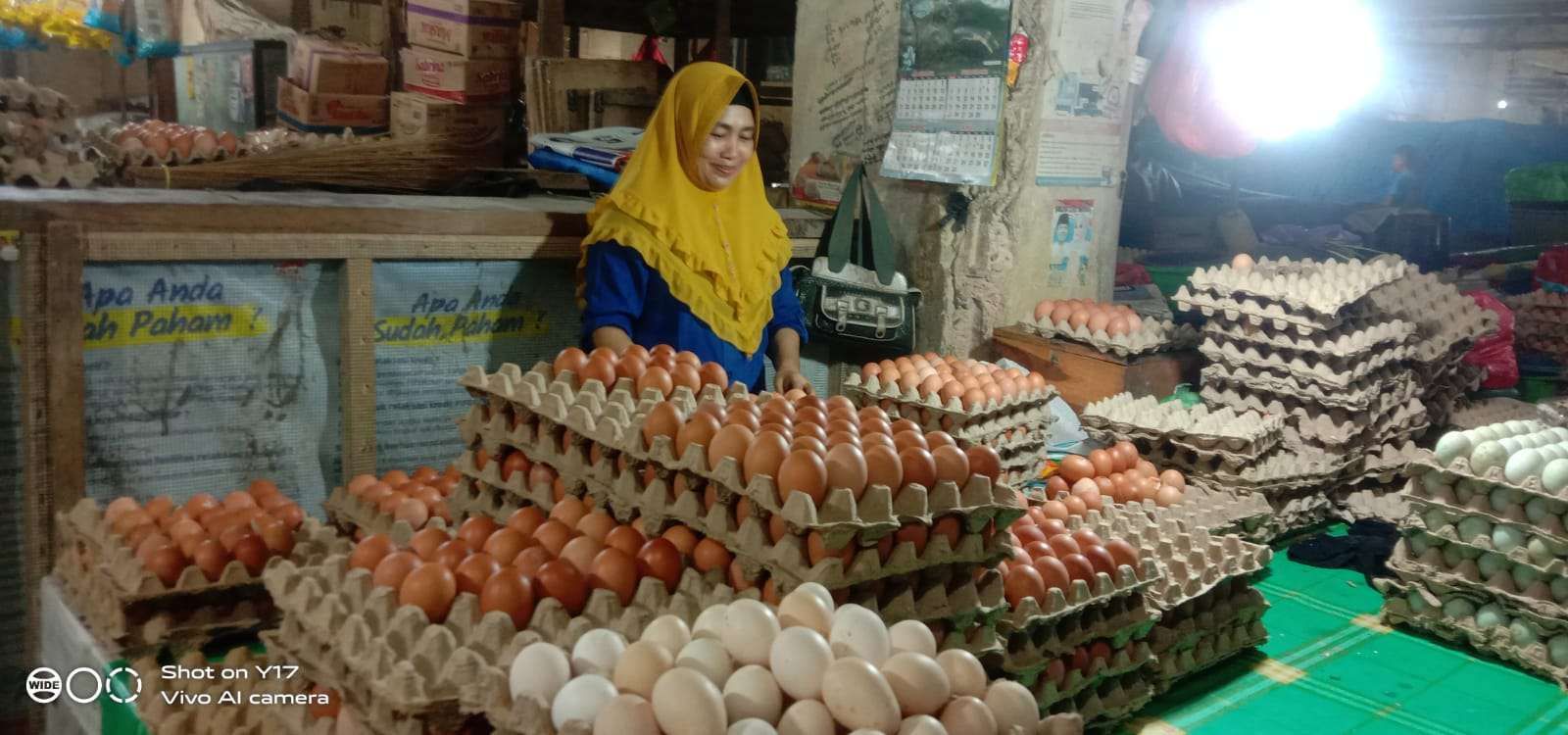 Harga Telur Ayam di Pasar Mandonga Kendari Rp65.000 Per Rak - RRI.co.id