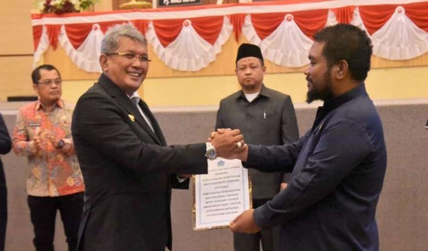 DPRD Kota Kendari Sepakati RAPBD Tahun 2025 - RRI.co.id
