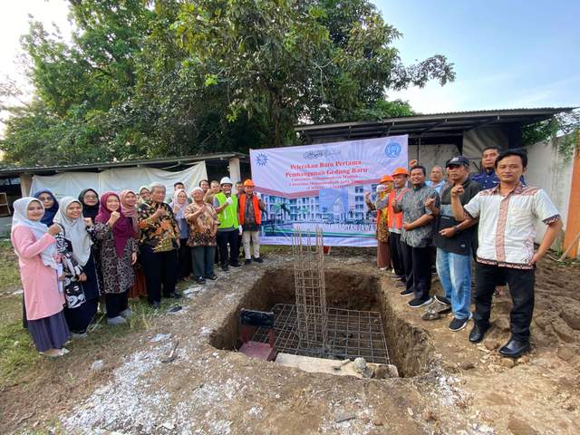 Peletakan Batu pertama Pembangunan Gedung Baru UMMAD-UMJT - RRI.co.id