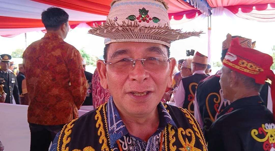 Merdeka, Warga Perbatasan Harapkan Jalan Tembus Mahulu-Apau Kayan - RRI ...