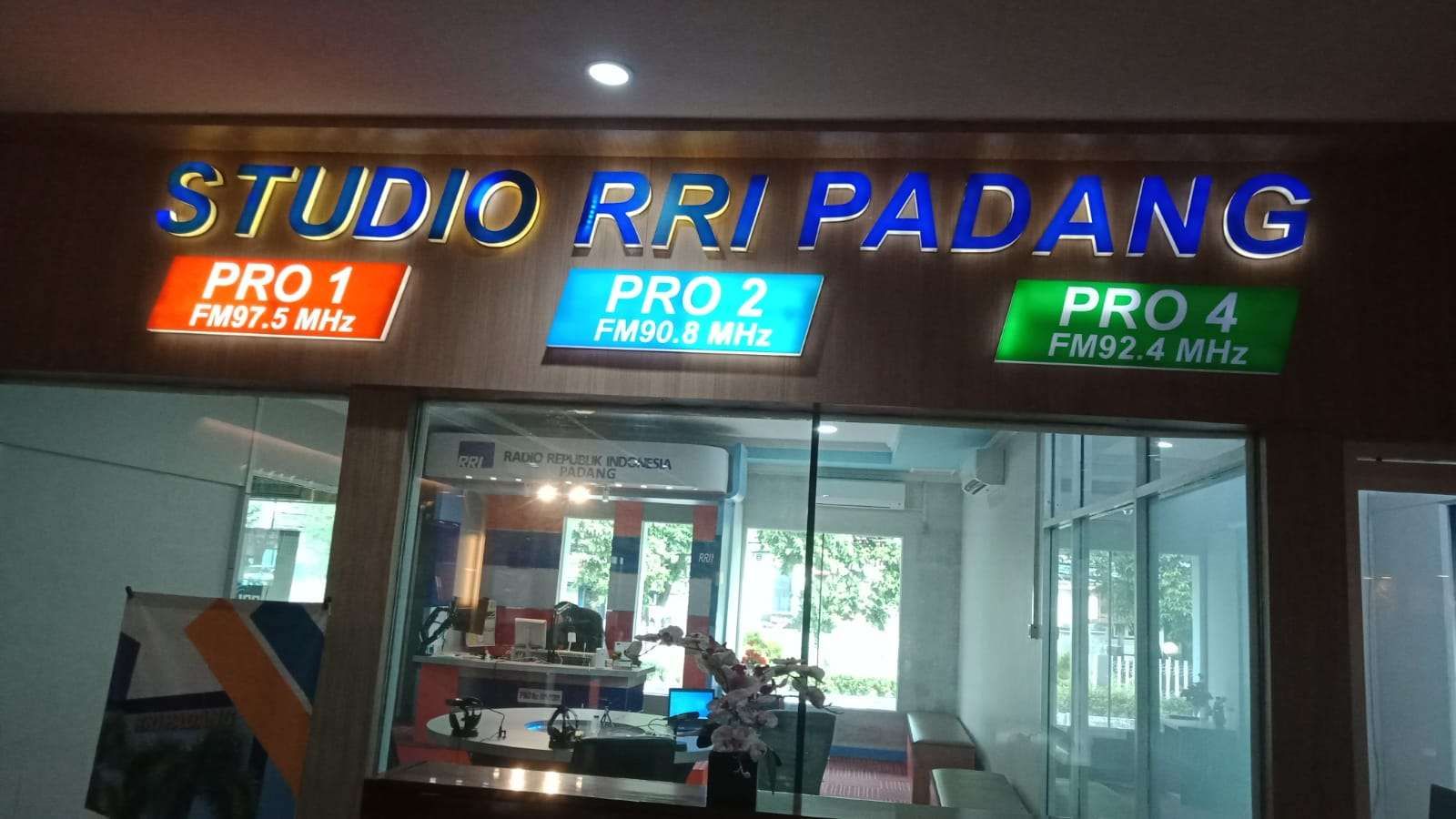 Berikut Daftar Pemancar Relay Pro 1 RRI Padang - RRI.co.id