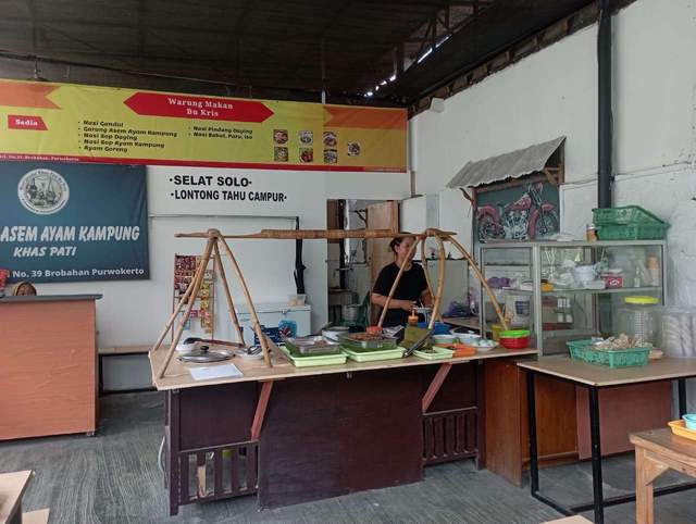 Nasi Gandul Bu Kristi dengan Rasa Khas Pati - RRI.co.id