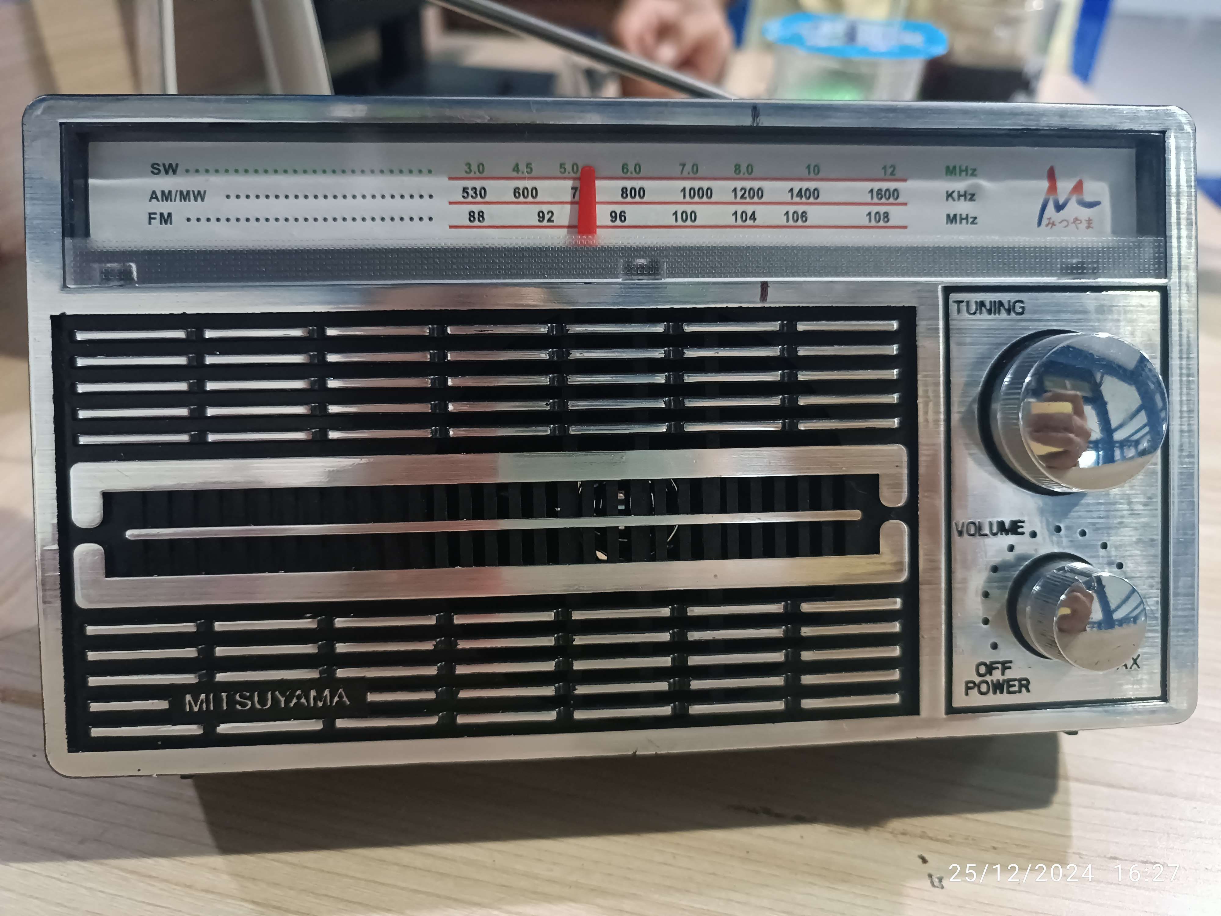 Mengenal Perbedaan Frekuensi AM dan FM - RRI.co.id