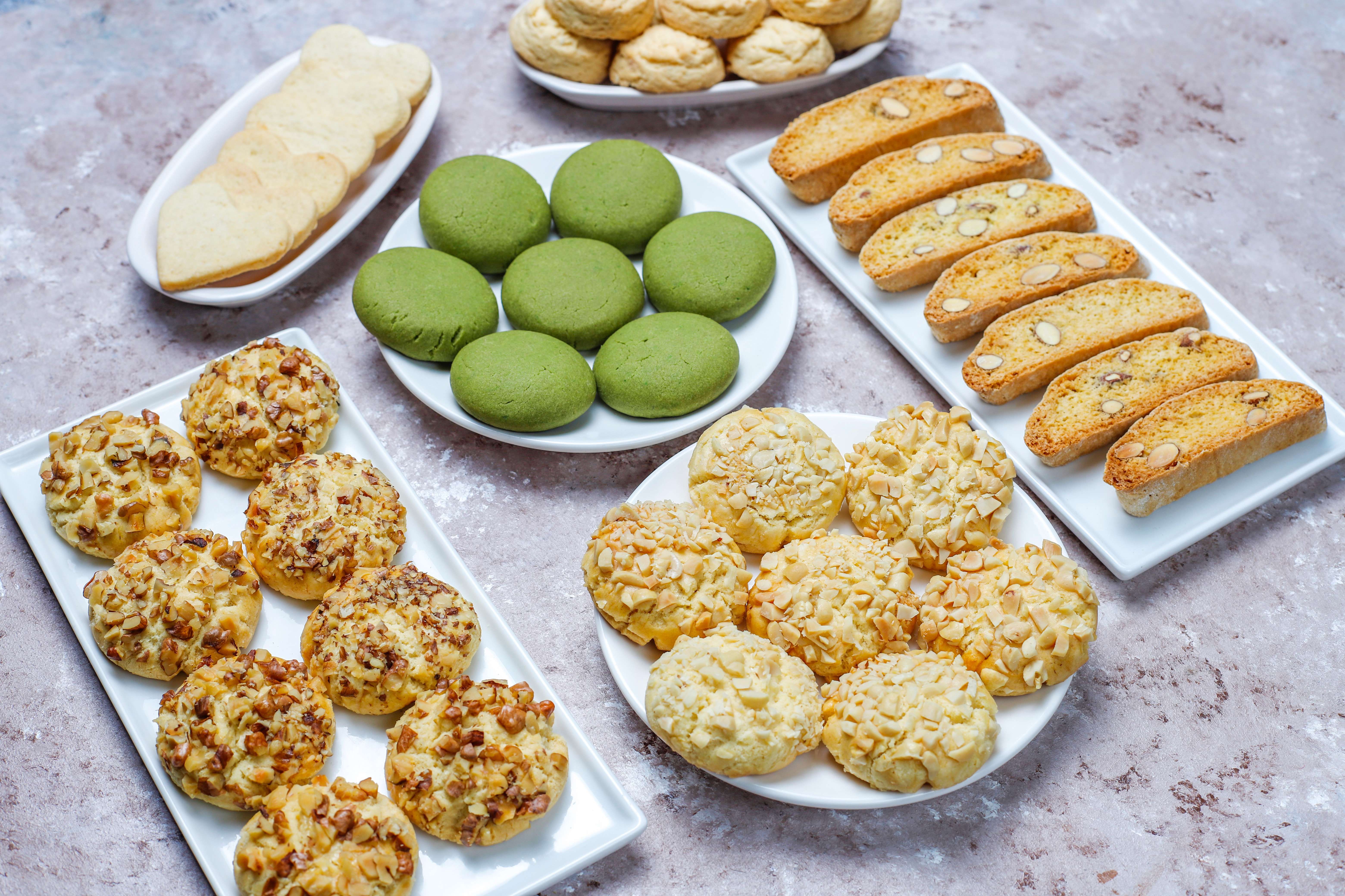 UMKM Kue Tradisional dan Modern Manfaatkan Media Sosial - RRI.co.id