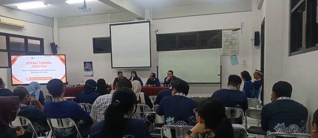 Dekan FTIK Universitas Semarang Targetkan Prodi Unggul - RRI.co.id