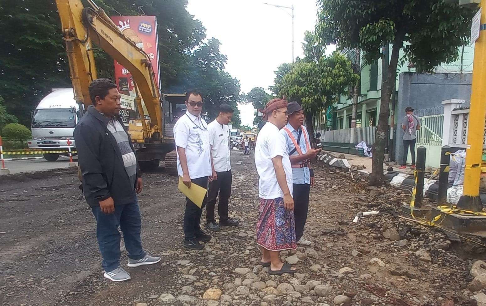 Jalan R.Agil Kusumadya Kudus Mulai Diperbaiki - RRI.co.id