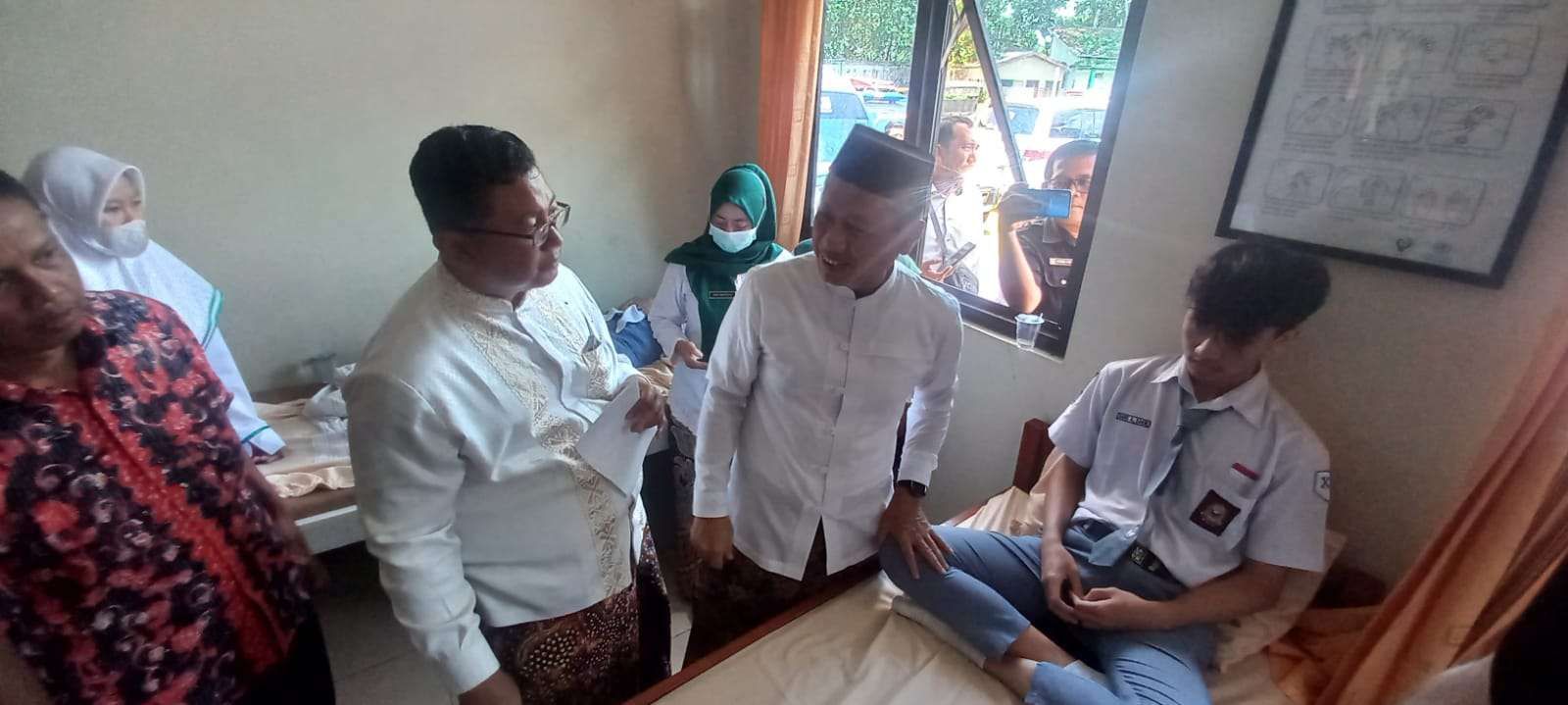 Ratusan Pelajar Keracunan MBG di Kudus Diperbolehkan Pulang - RRI.co.id