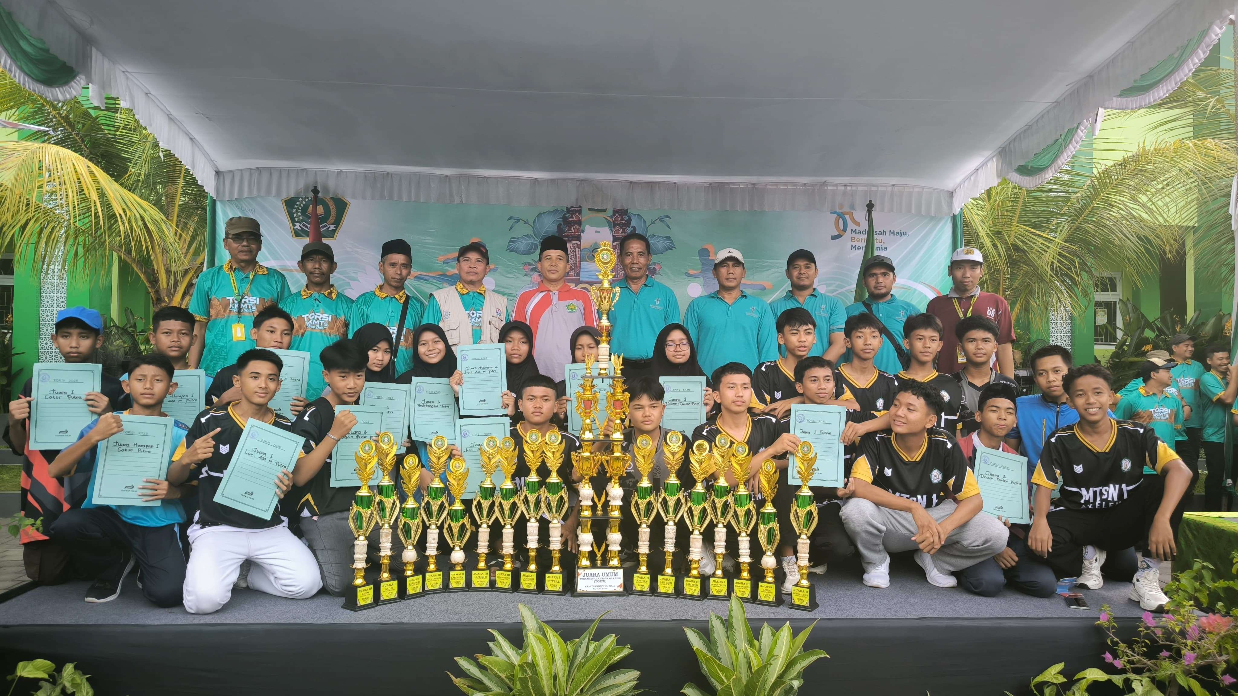 Buleleng Raih Juara Umum Torsi MTs Bali 2025 - RRI.co.id