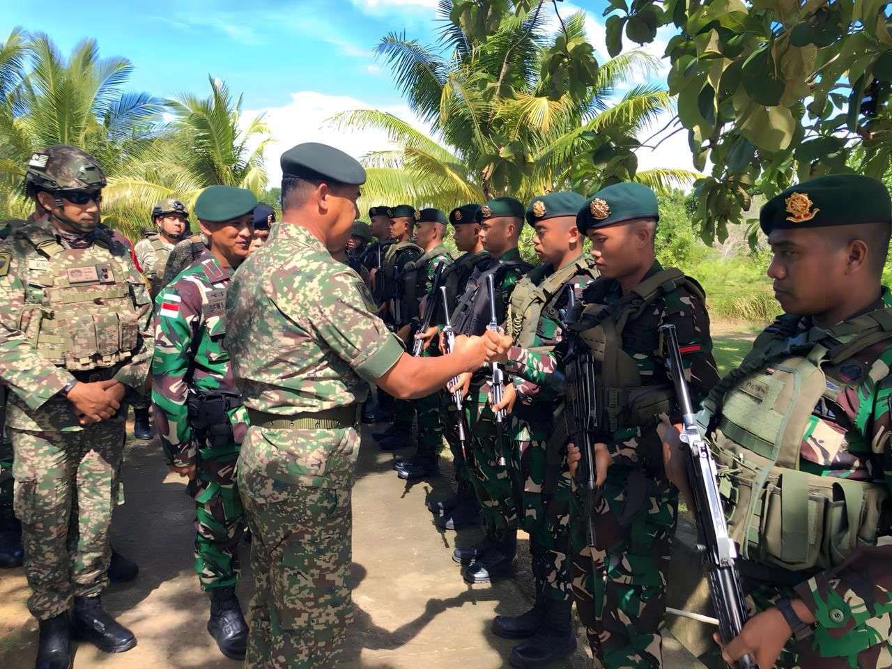 Panglima 1 Division TDM Laksanakan Kunjungan ke Perbatasan - RRI.co.id