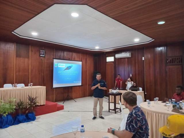 BLUD-KI Pasang 14 Mooring Buoy di Raja Ampat - RRI.co.id