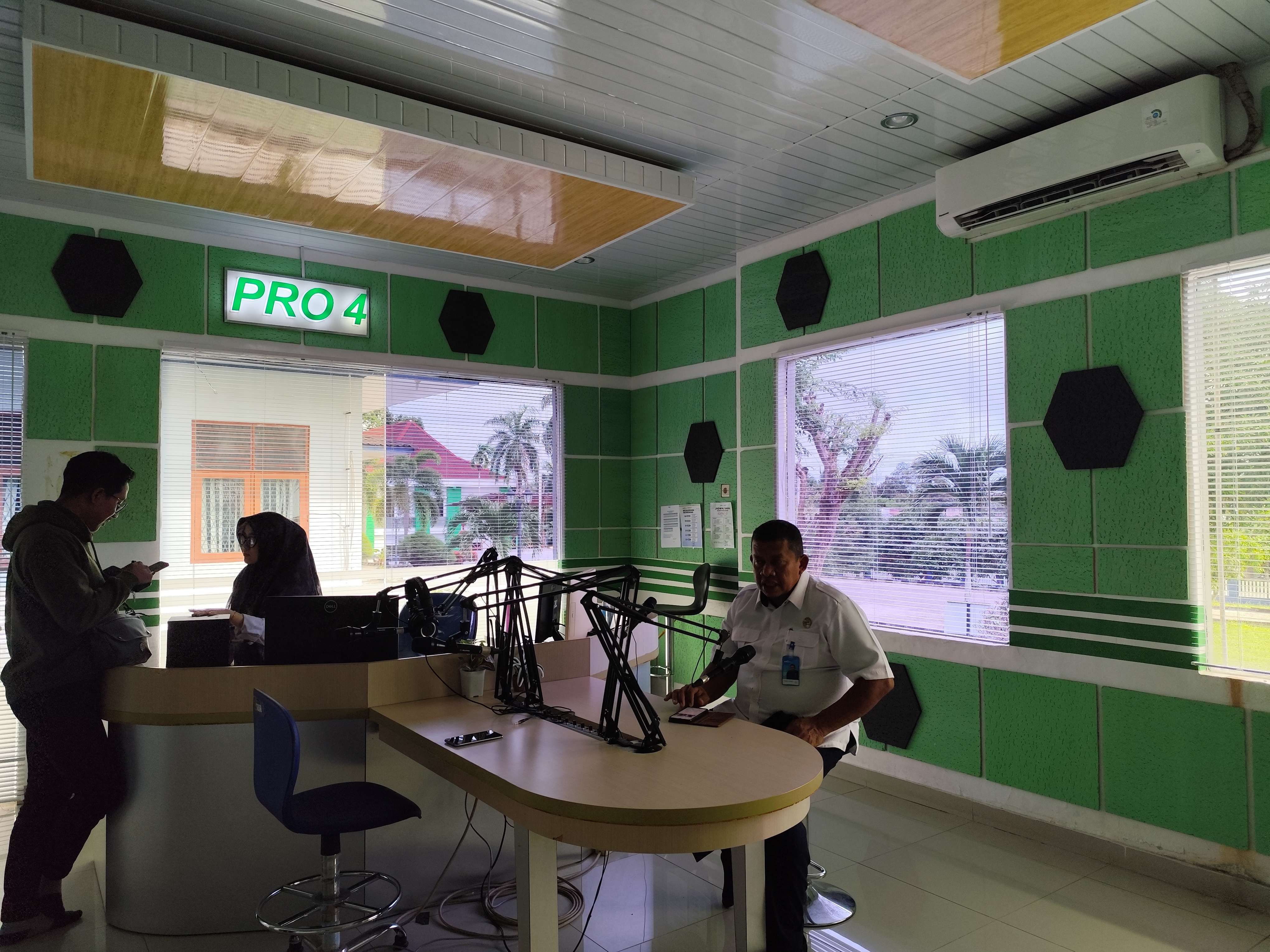 Akustik, Lengkapi Desain Studio di RRI Sungailiat - RRI.co.id
