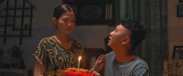 Terjemah Lirik Lagu TUNGGAL EKA - DENNY CAKNAN - RRI.co.id