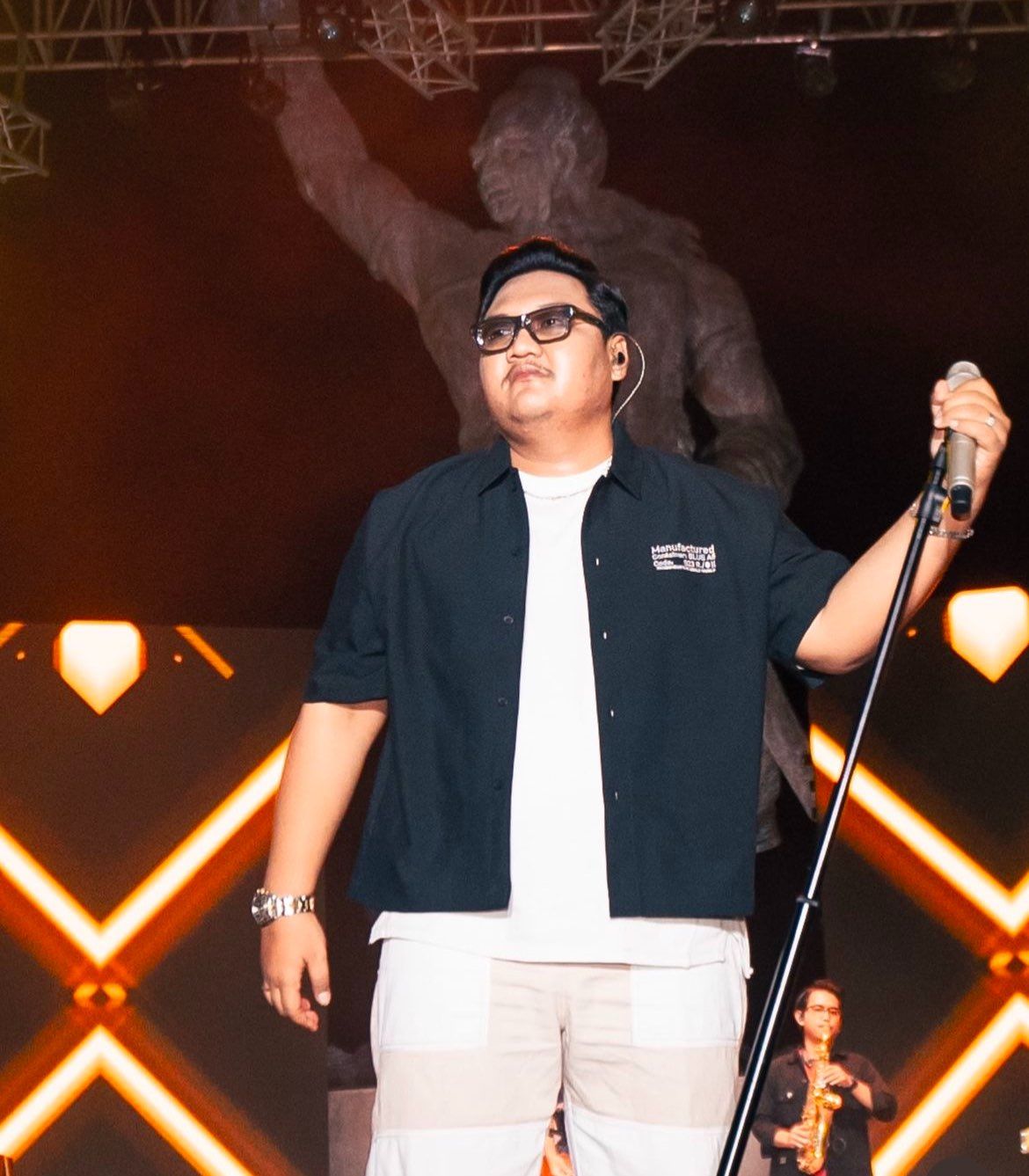 Lirik Lagu Anak Lanang Karya Ndarboy Genk - RRI.co.id